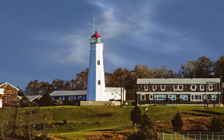 Eatons Neck Lighthouse – Long Island Boating World