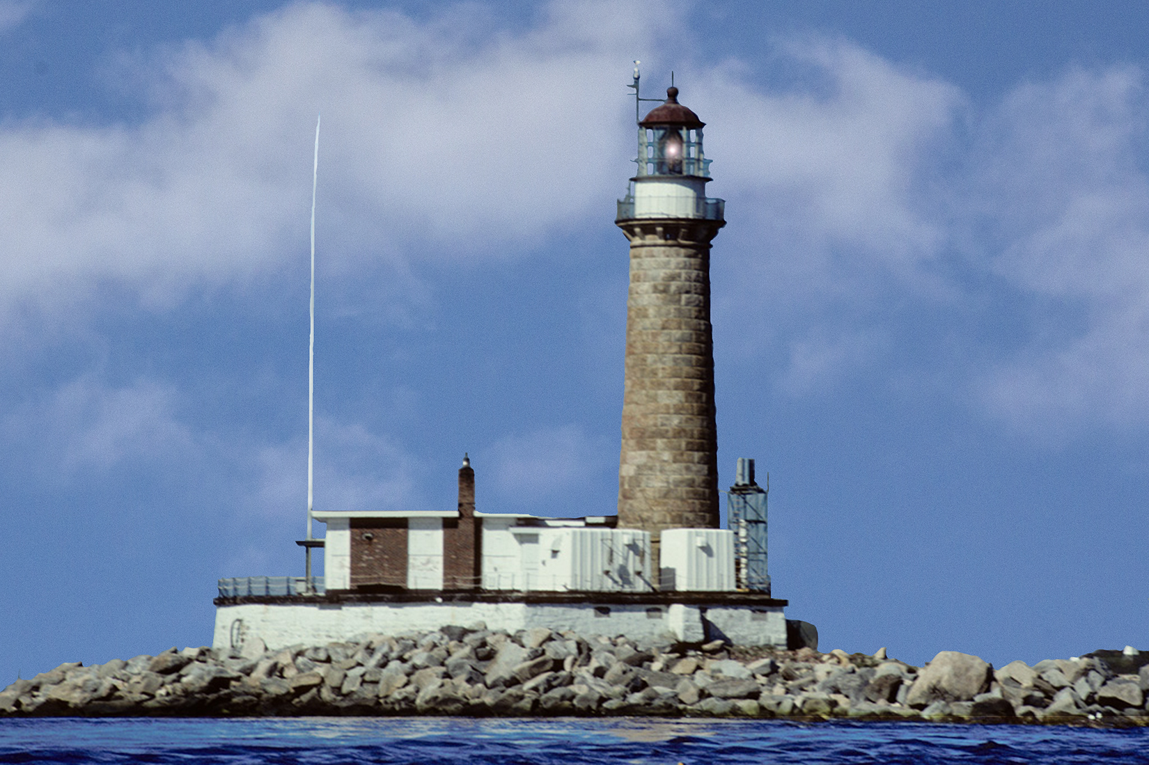 Keeping the Light at Little Gull Island – Long Island Boating World